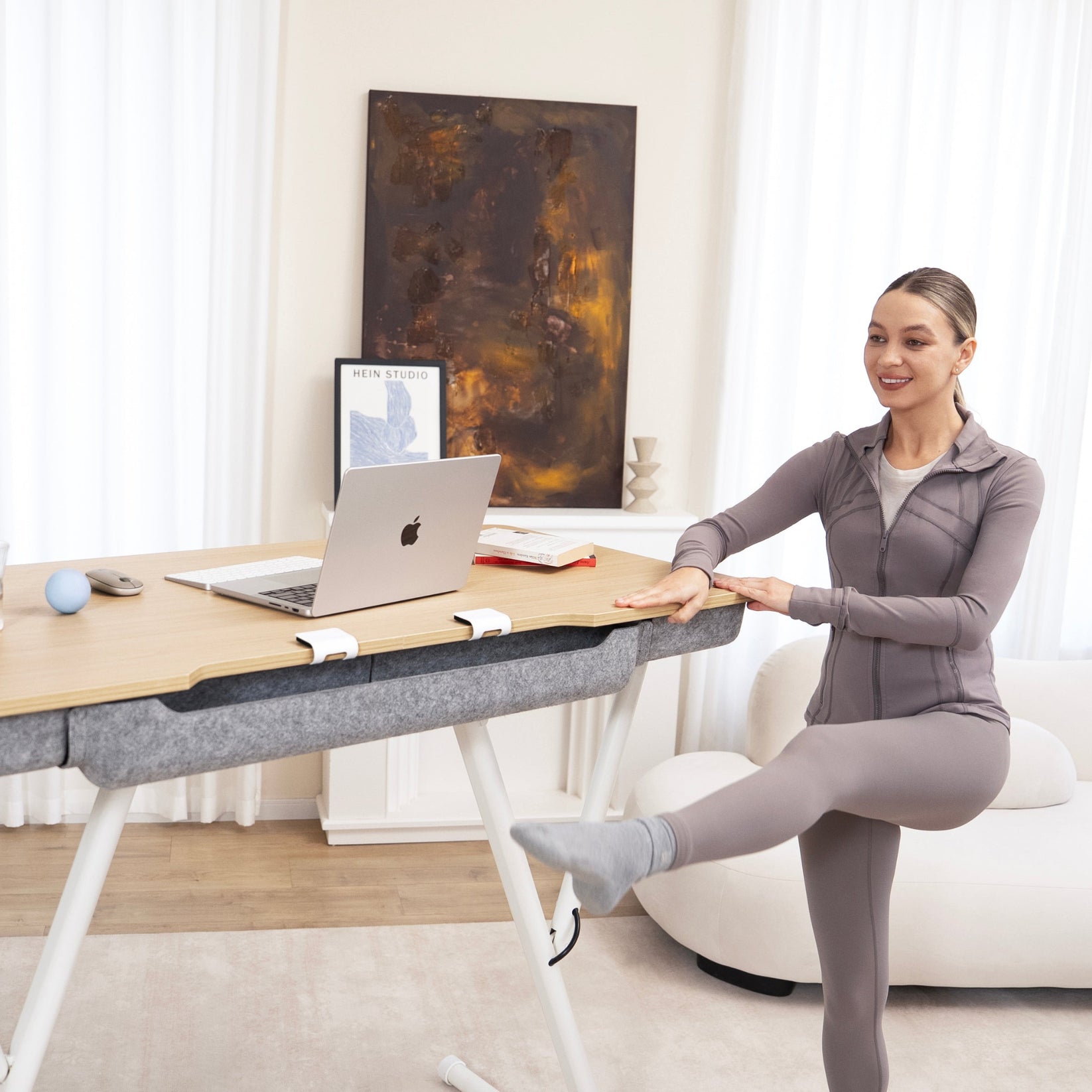 Flow Floor to Standing Desk | Marinamantra – marinamantra.com